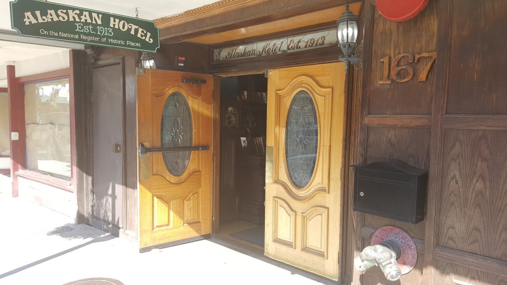 Alaskan Hotel